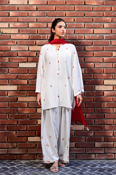 Ladybug – Kamli Collective